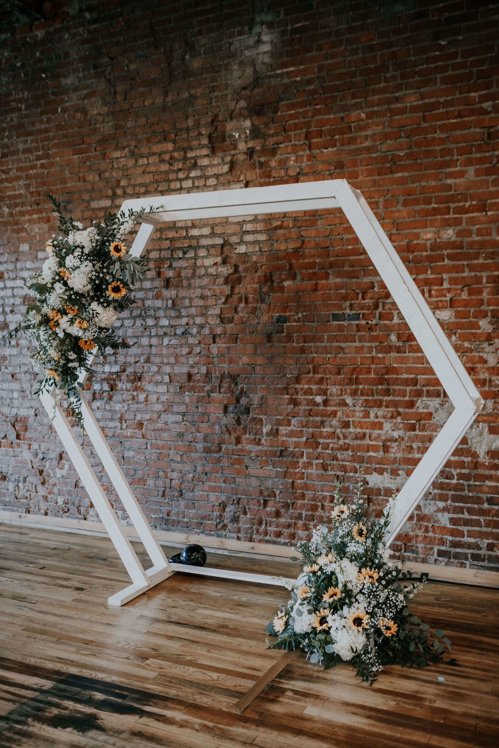 The Ultimate Rustic Industrial Wedding Inspiration | Christian Peterson ...